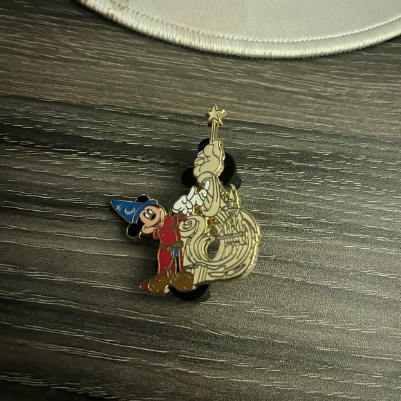 Disney | Accessories | Disney Dec Employee Center Mystery Pin 224 ...